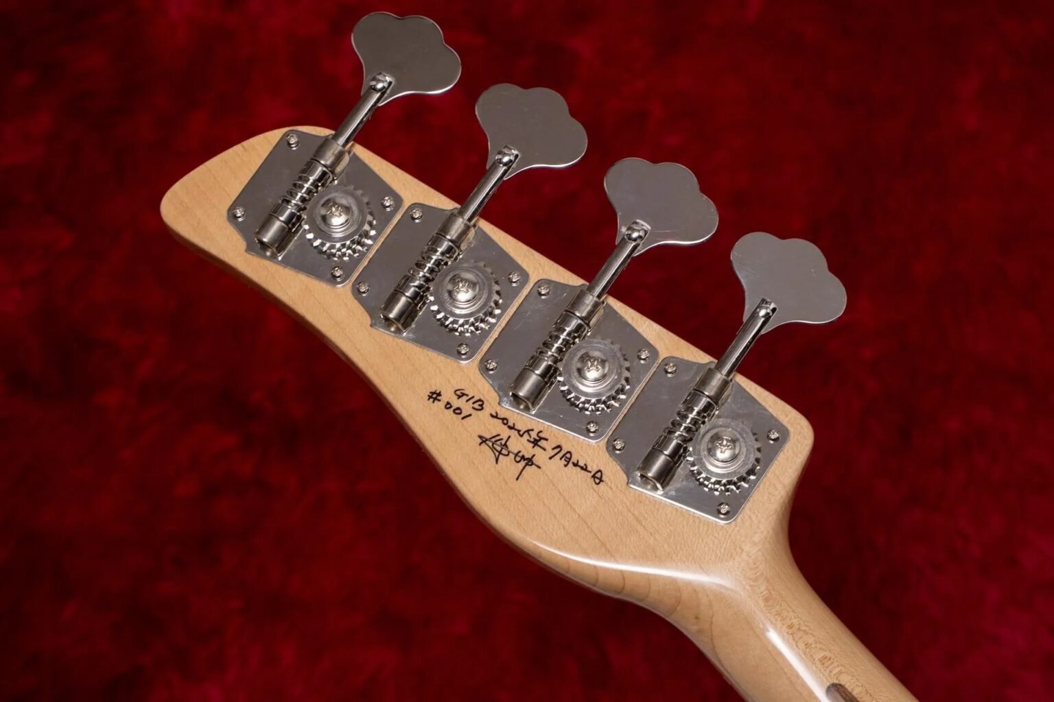 Tatchi Bassをベース専門店が徹底解説。Pre-CBS期 Fenderを最小単位から再構築する韓国発、少数精鋭のベースブランド ...